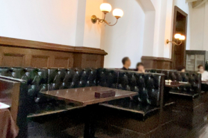 丸の内『三菱一号館美術館 Cafe 1894』のレトロ空間で味わうアップルパイが絶品すぎた！ ｜ 東京一人旅男子